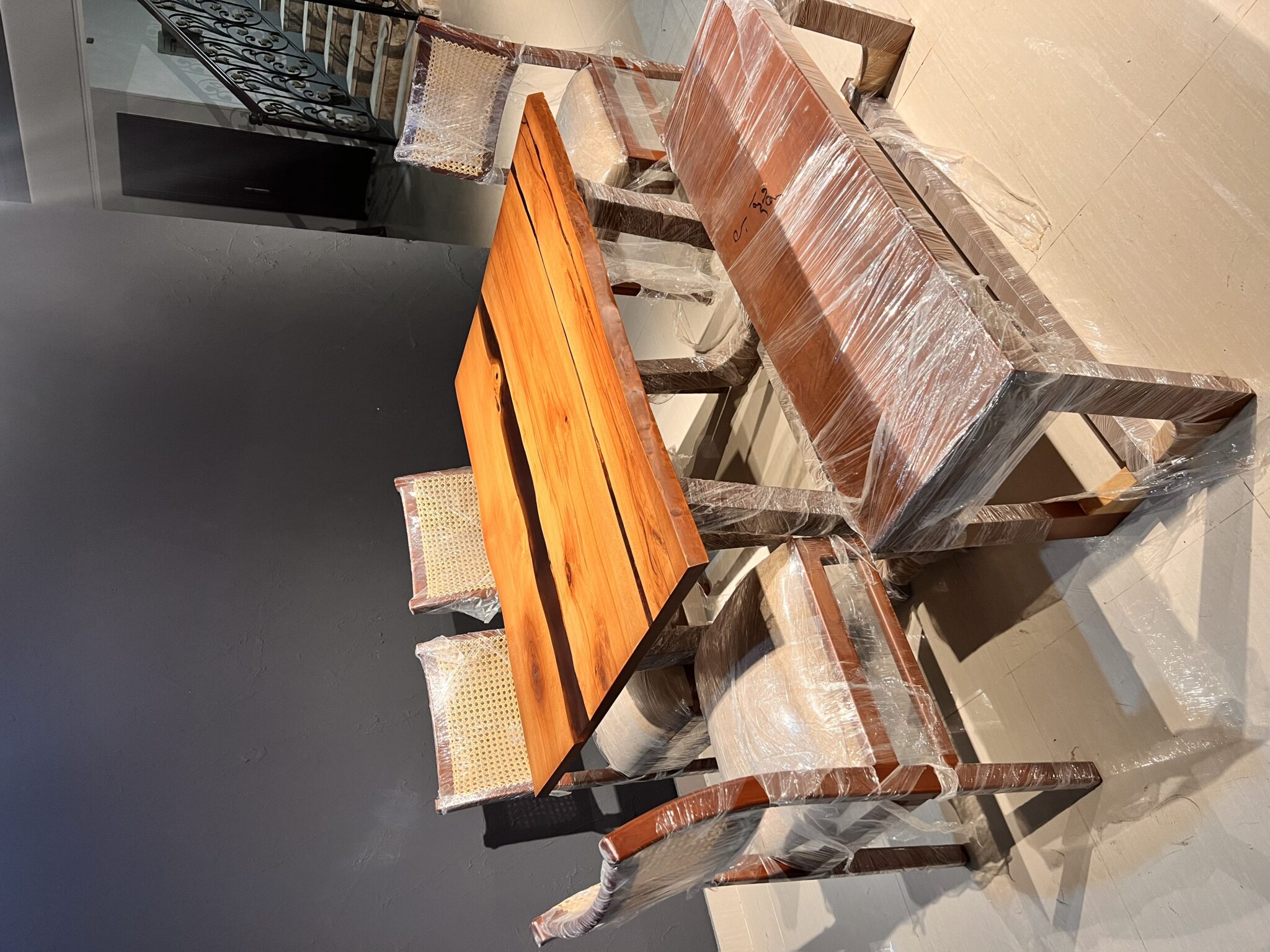 AR-Epo-022 Dining Table – Woodmart Egypt